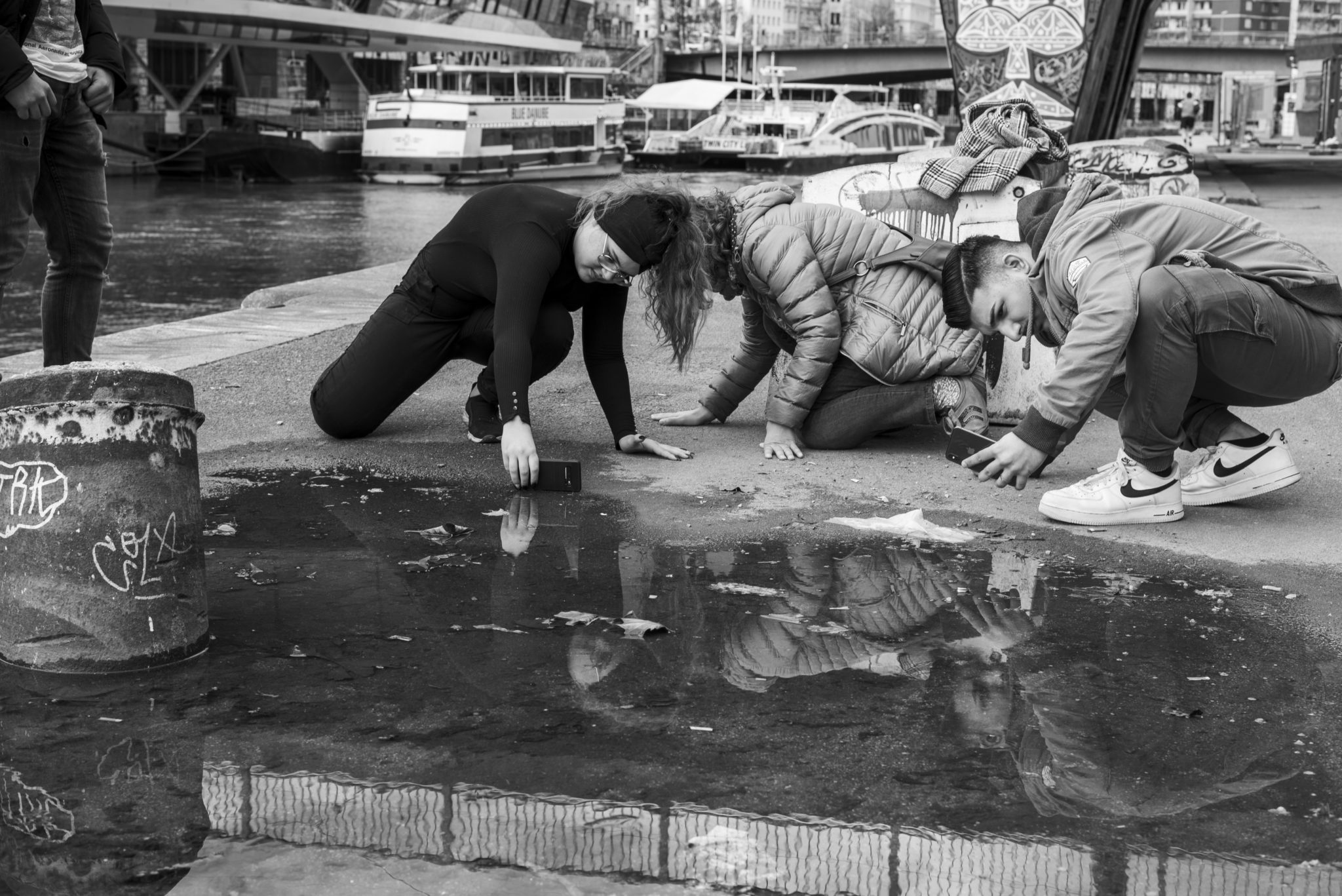 Fotograf*innen beim Fotografieren anderer Fotografierender ...